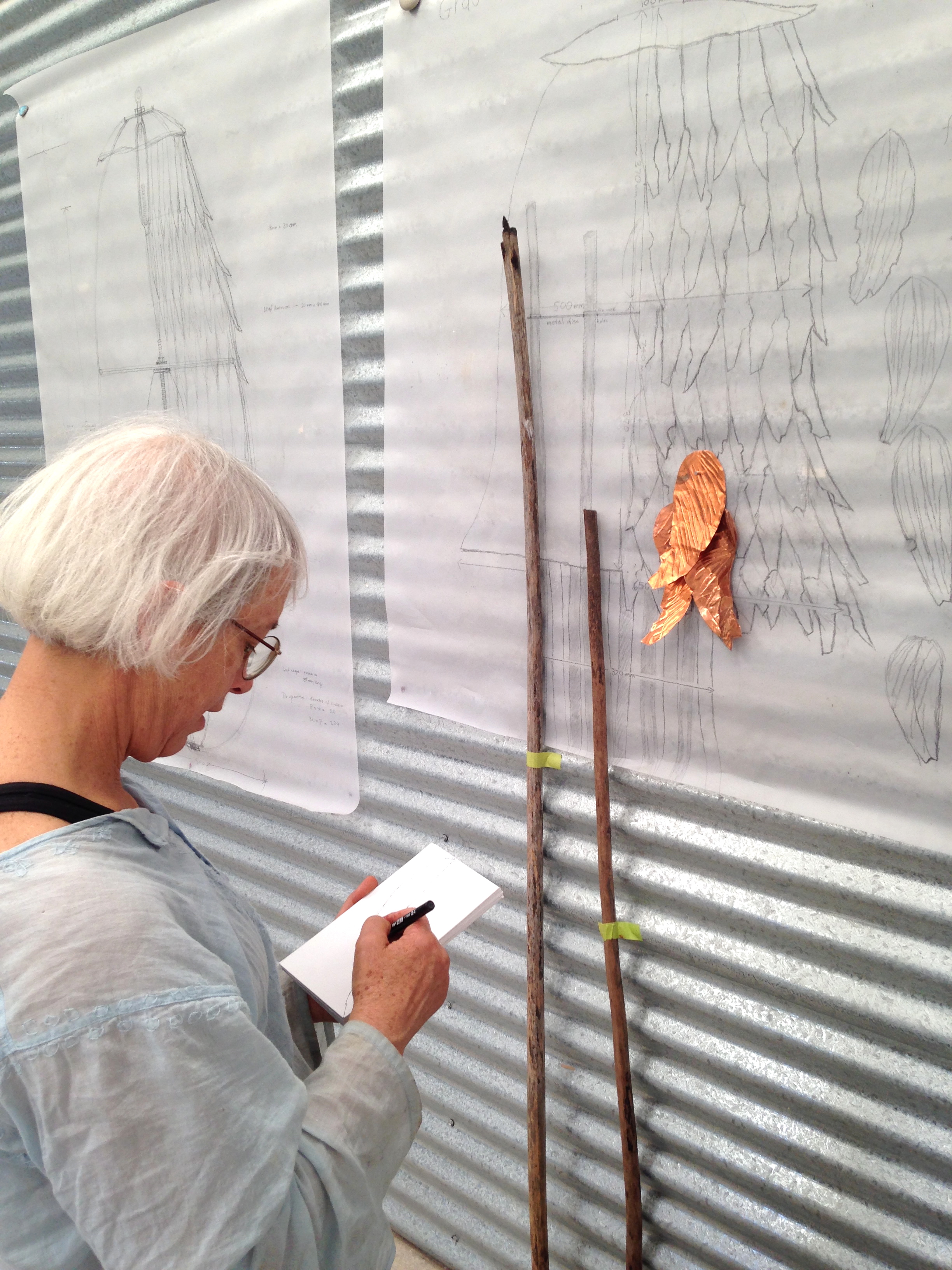 Bee Aware: Environmental Art Workshop – Celeste Coucke